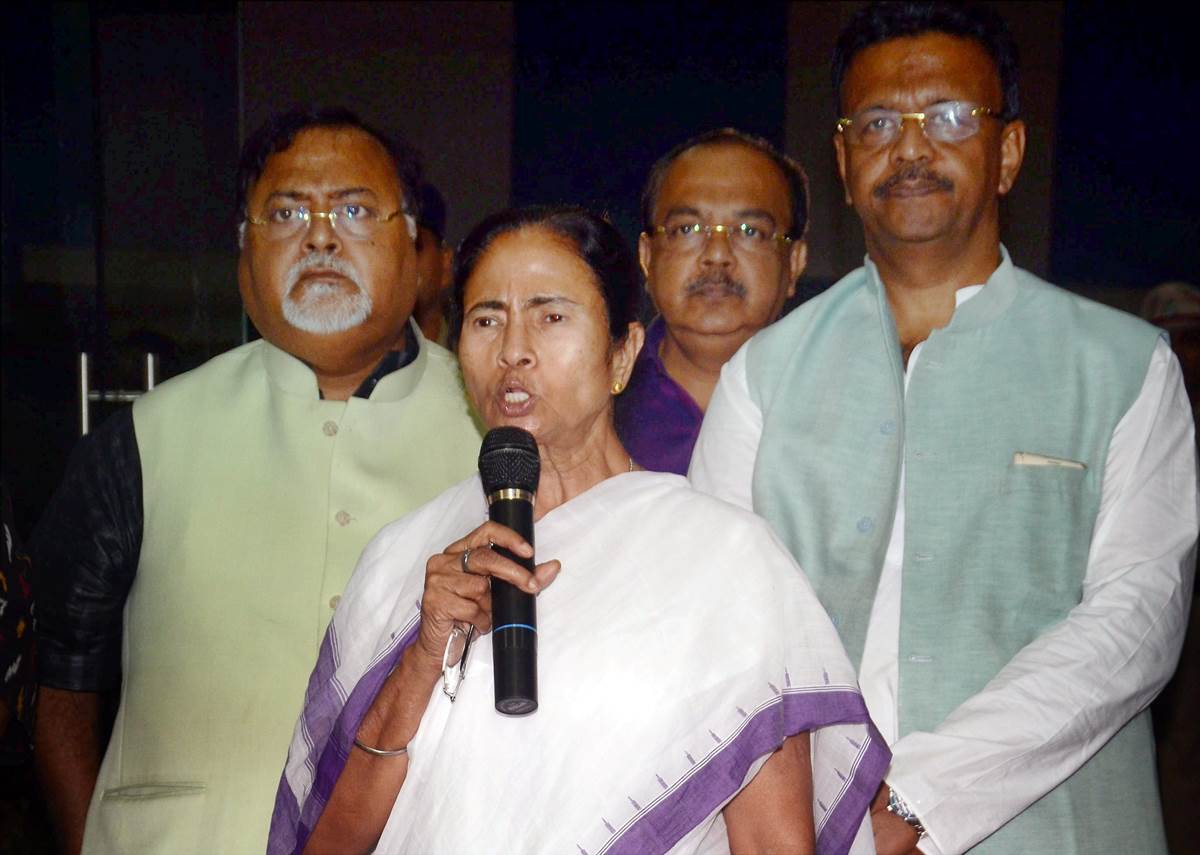 Mamata Banerjee: People will respond to ‘note-bandi’ with ‘vote-bandi ...