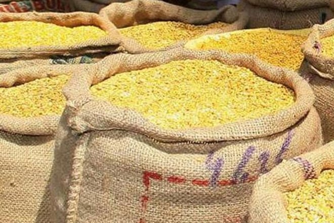 Gram prices surge above MSP, Nafed cuts procurement - Commodities News ...