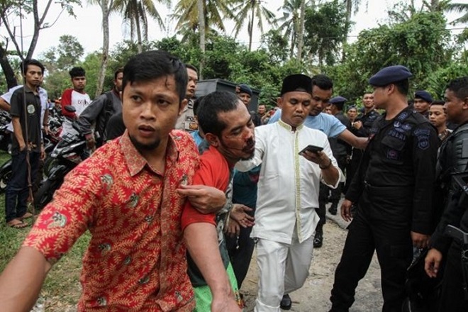 Escaped Prisoners Returned To Overcrowded Indonesia Jail World News