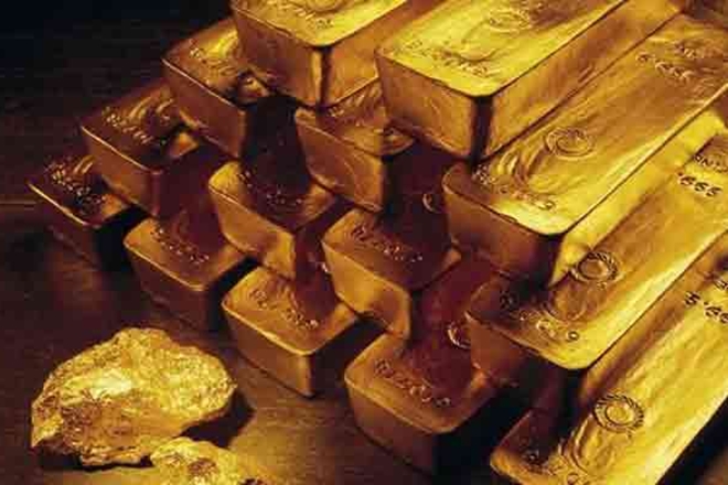 Gold slips, market cautious ahead of US data this week - Market News ...