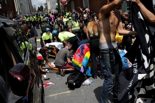 Charlottesville violence: Donald Trump says both left and right wing ...