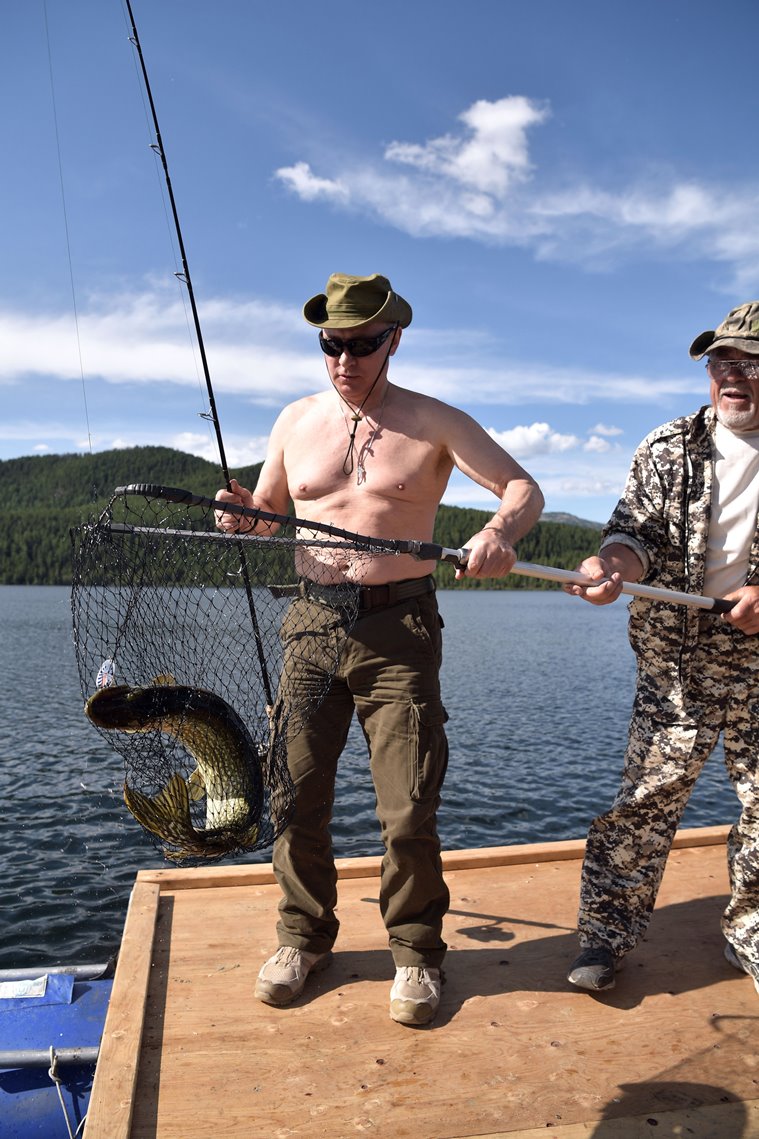 Vladimir Putin goes shirtless while hunting fish in Siberia; see pics ...