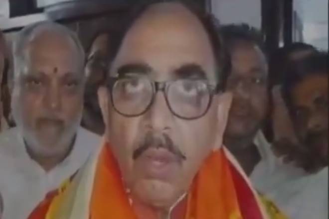 ‘I am MP, I am toll free’, says UP BJP chief Mahendra Nath Pandey ...