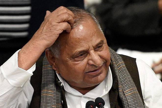 Mulayam Singh Yadav sticks to Samajwadi Party, Shivpal may go it alone ...