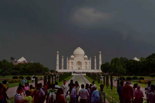 Demolish parking lot around Taj Mahal, orders Supreme Court - India ...