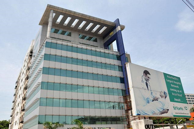 Radhakrishnan Damani picks up stake in Fortis Healthcare after Porinju ...