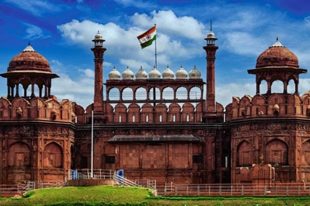 Red Fort adopted: Dalmia Bharat Group wins historic Rs 25 crore bid ...