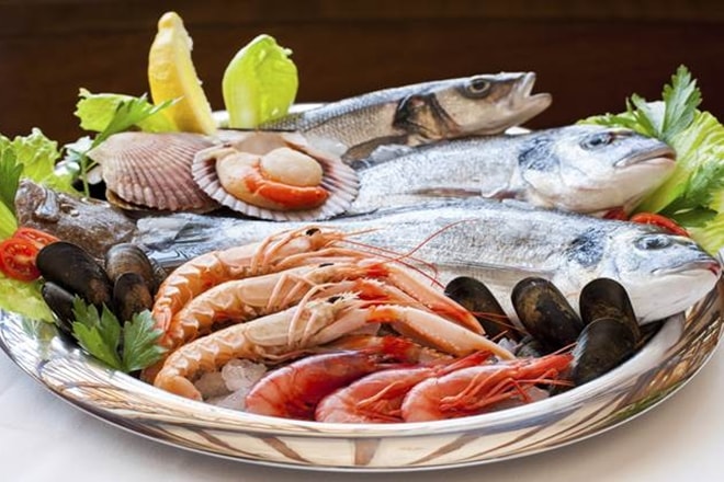 Eating fish twice a week may keep your heart healthy, says American ...