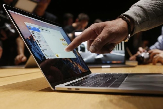 Apple tipped to be working on ‘hybrid’ ARM-based MacBook with LTE SIM ...