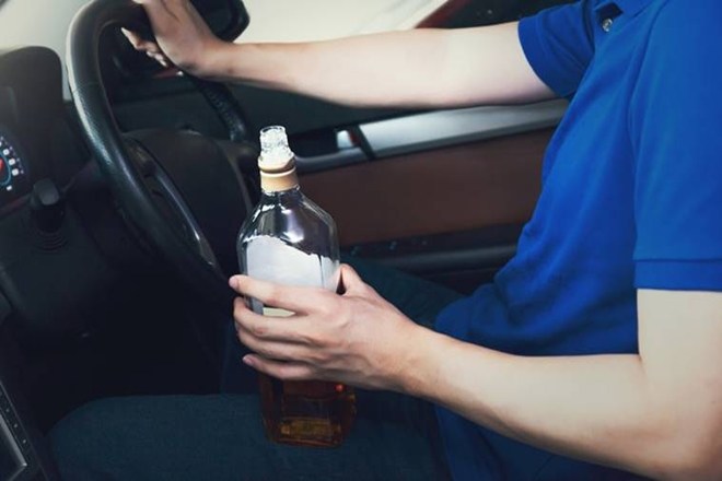 Drunken driving menace: Asked to take alcohol test, drunk MNC exec, air ...