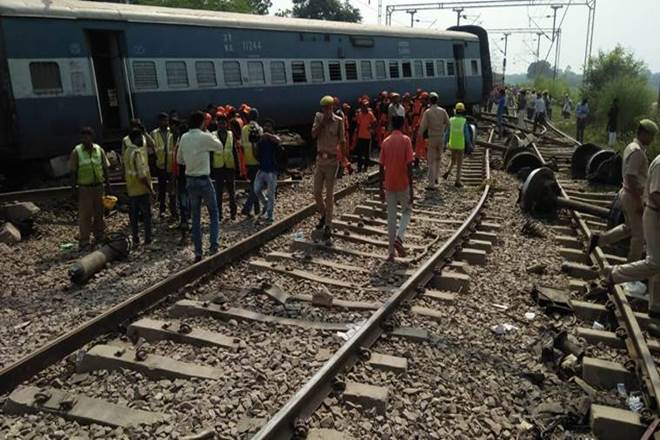 New Farakka Express train accident in Rae Bareli today: Confusion over ...