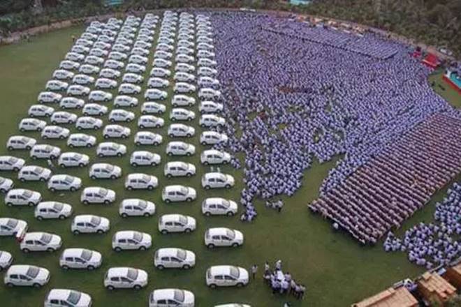 Surat Diamond merchant Savji Dholakia to gift cars to 600 employees ...