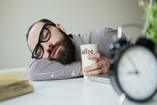Feel sleepy during office hours? Study shows daytime naps help gain ...