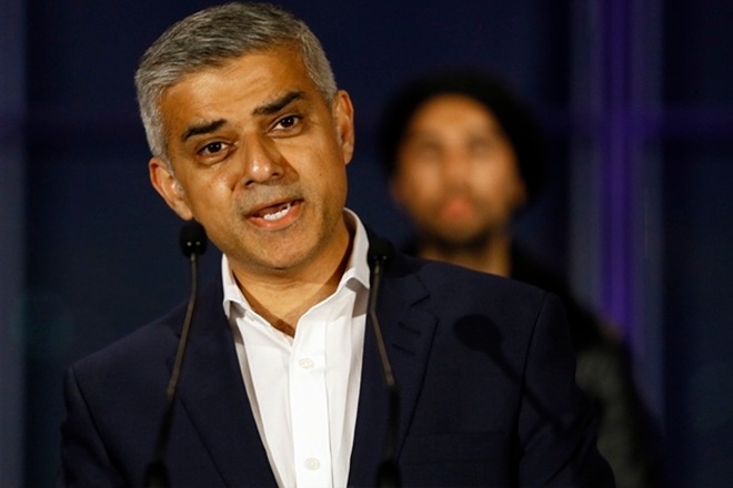 Pakistan-origin London Mayor Sadiq Khan named UK Politician of the Year ...