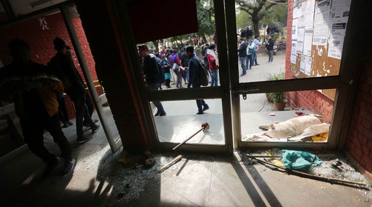 JNU violence: Delhi Police asks 49 people including two who feature in ...