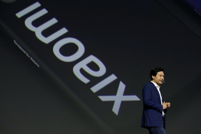Turns out, Xiaomi CEO Lei Jun also uses an iPhone! - Technology News ...