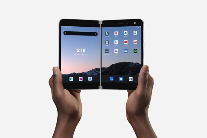Microsoft Surface Duo foldable with Android will finally launch on ...