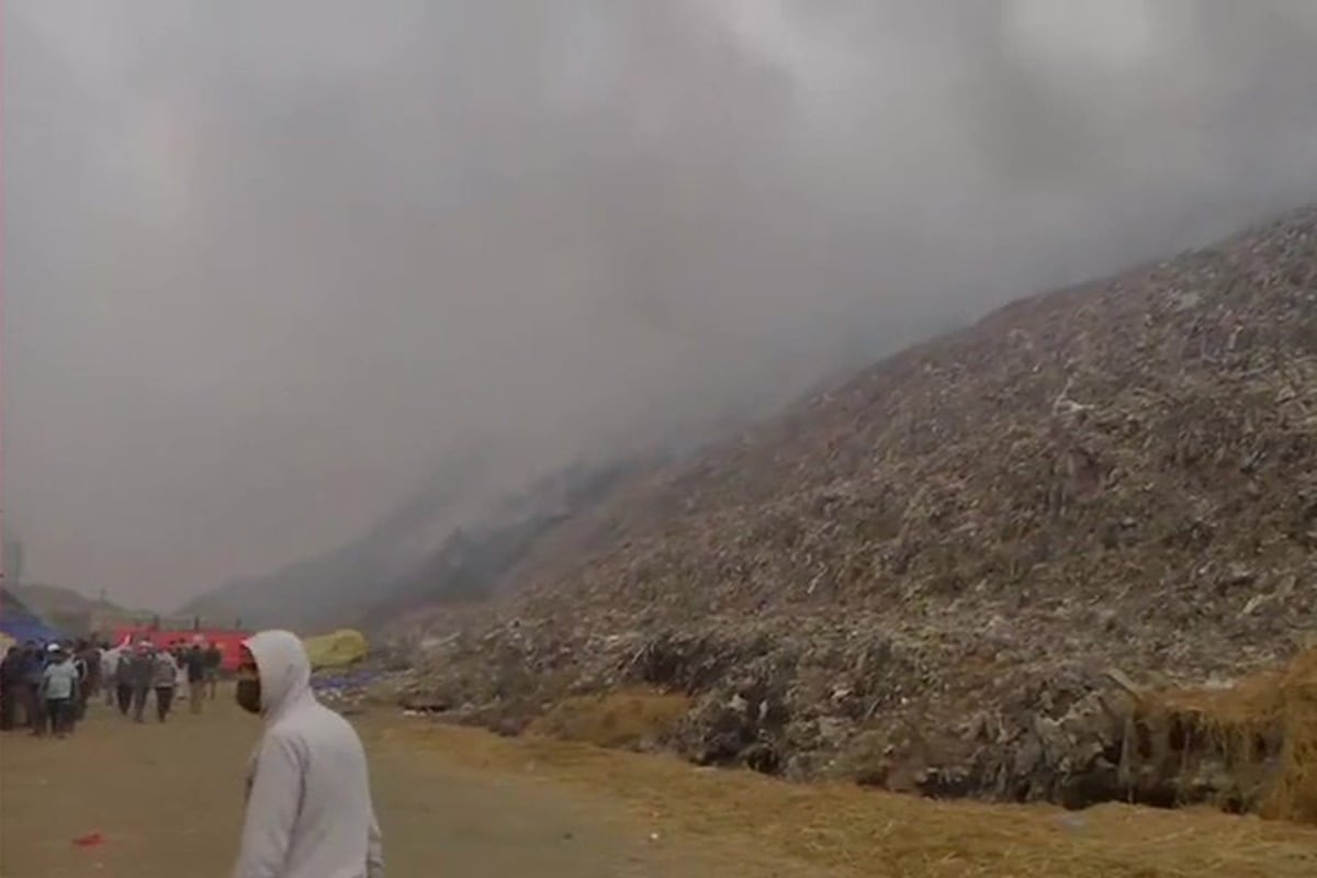 Delhi: Fire at Ghazipur landfill site, 9 fire tenders rushed to spot ...