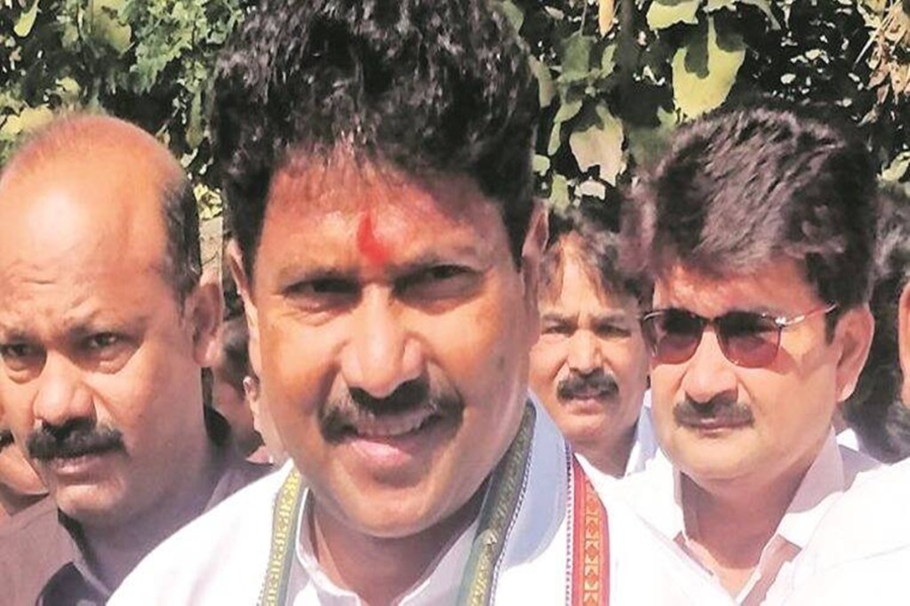 Dadra and Nagar Haveli MP Mohan Delkar found dead at South Mumbai hotel ...