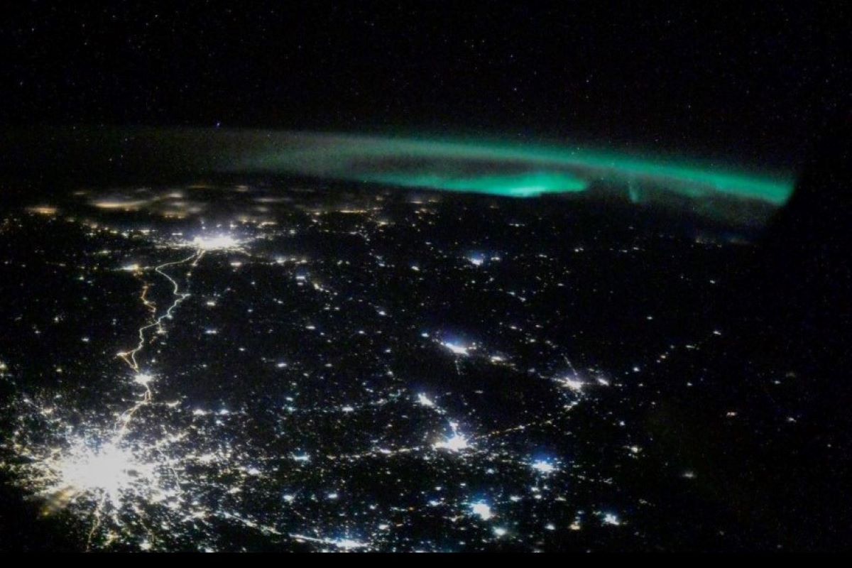 Stunning! NASA shares beautiful image of Moscow’s city lights taken ...