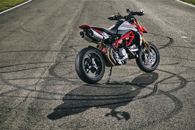 Updated Ducati Hypermotard 950 unveiled with new livery: India launch ...