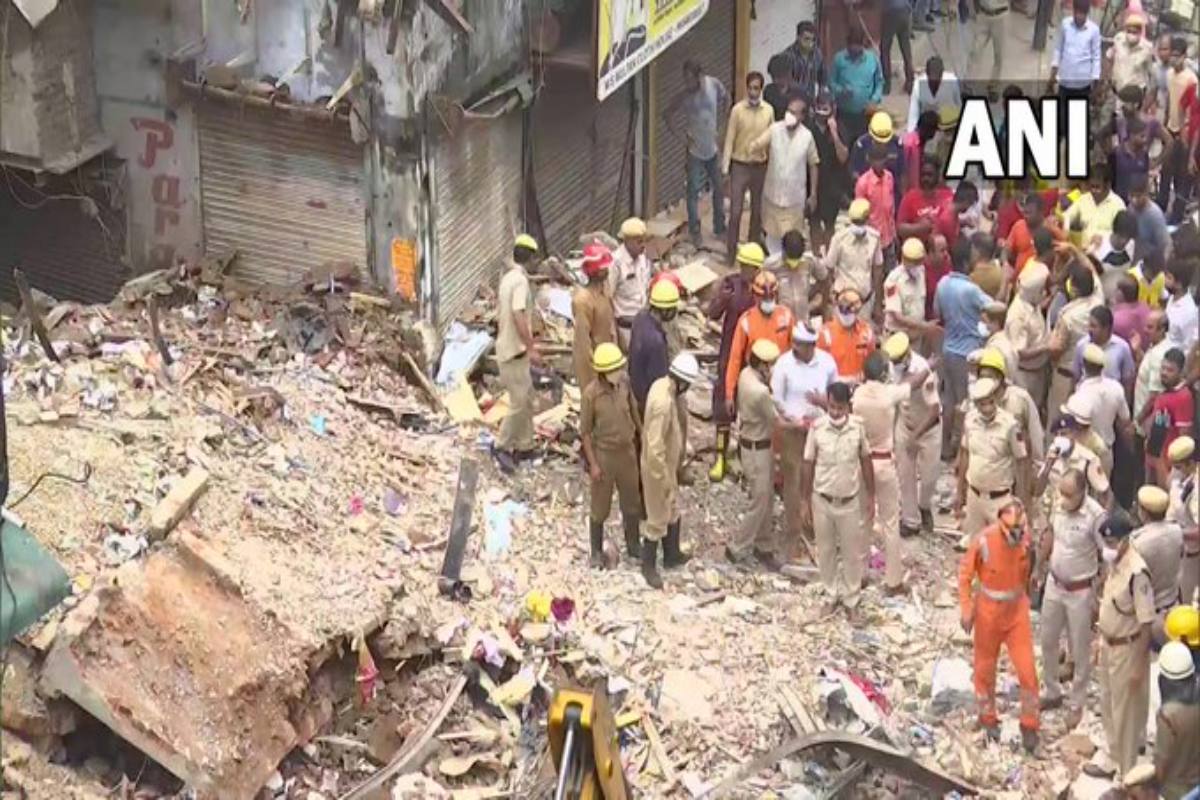 Four-storey building collapses in Delhi’s Sabzi Mandi area, two ...