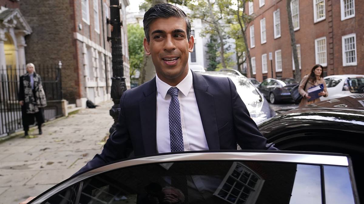 British PM Rishi Sunak’s connection with Infosys becomes meme fest ...