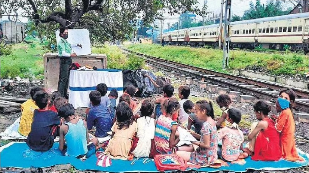 Smile badge, No-bag day and more: This Maha village school motivates ...