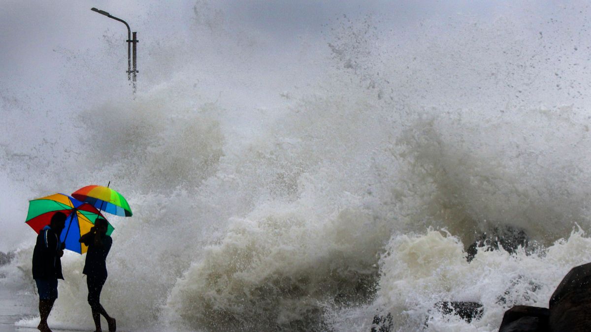 Mandous weakens into deep depression after crossing coast in TN - India ...