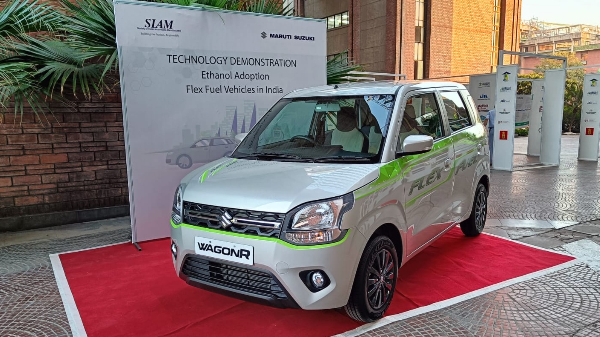 Maruti Suzuki WagonR flex-fuel car unveiled: India launch by 2025 - Car ...