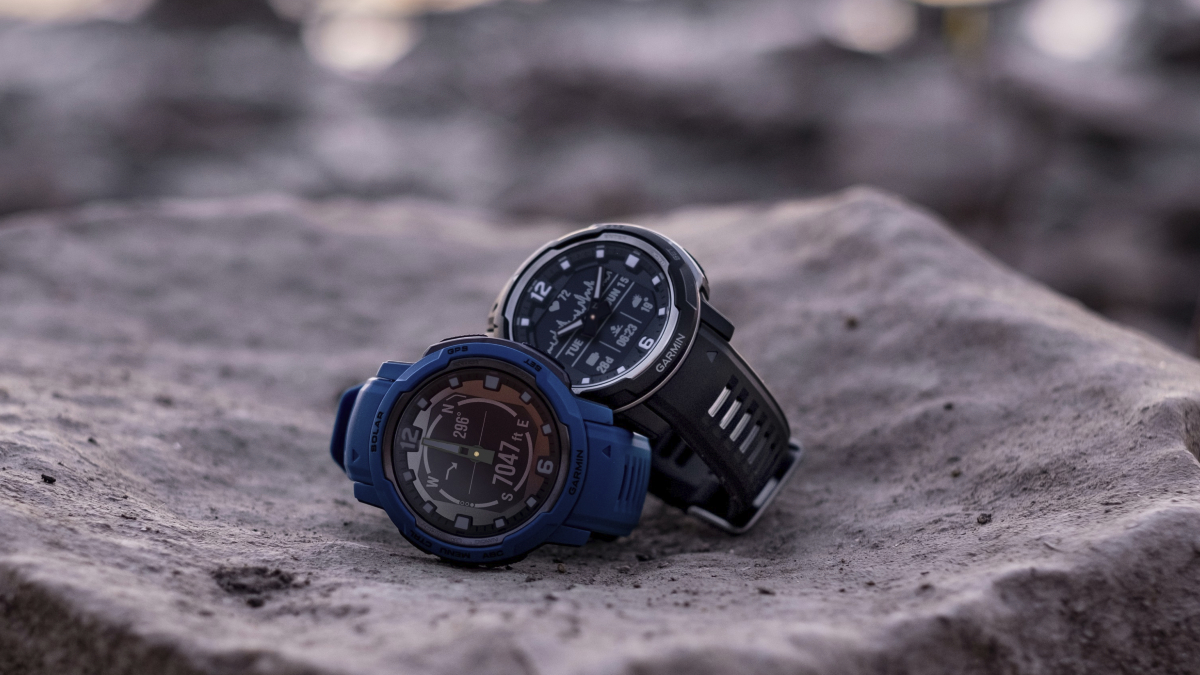 Garmin launches rugged Instinct Crossover hybrid smartwatch in India ...