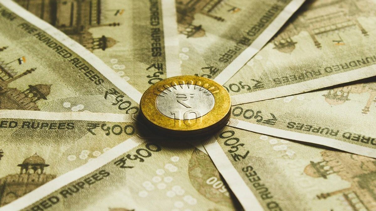 KreditBee raises $120 mn from Series D round led by Advent - Industry ...