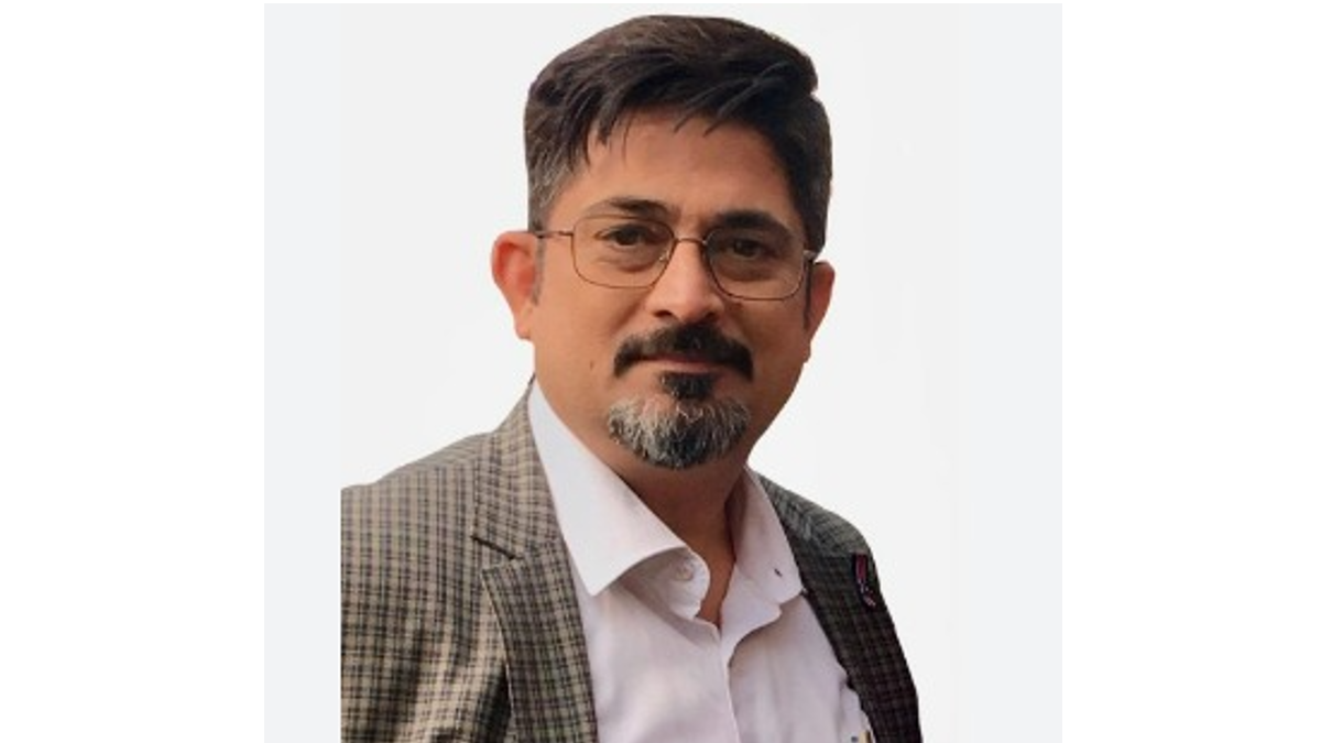 EESL CEO Vishal Kapoor takes over as chief of CESL - Express Mobility ...