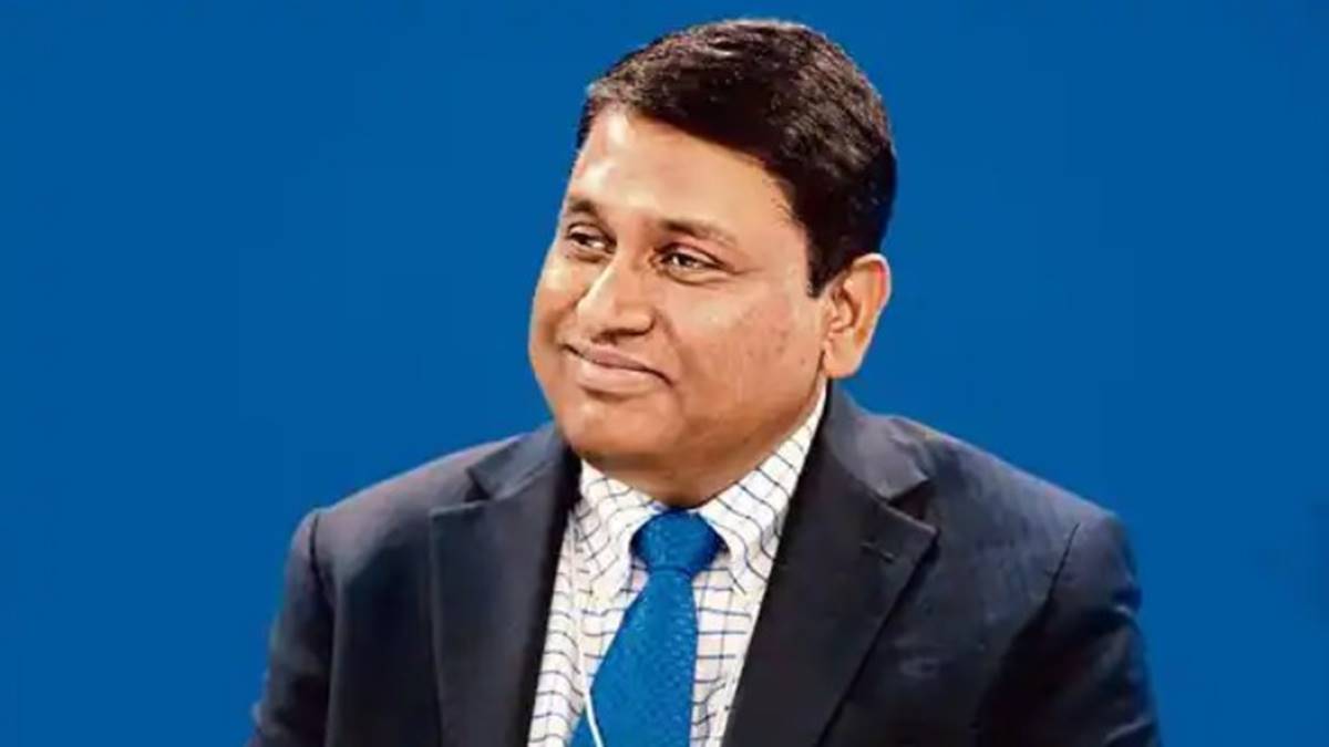 HCL Tech's C Vijaykumar is one of India's highest-paid IT CEOs ...