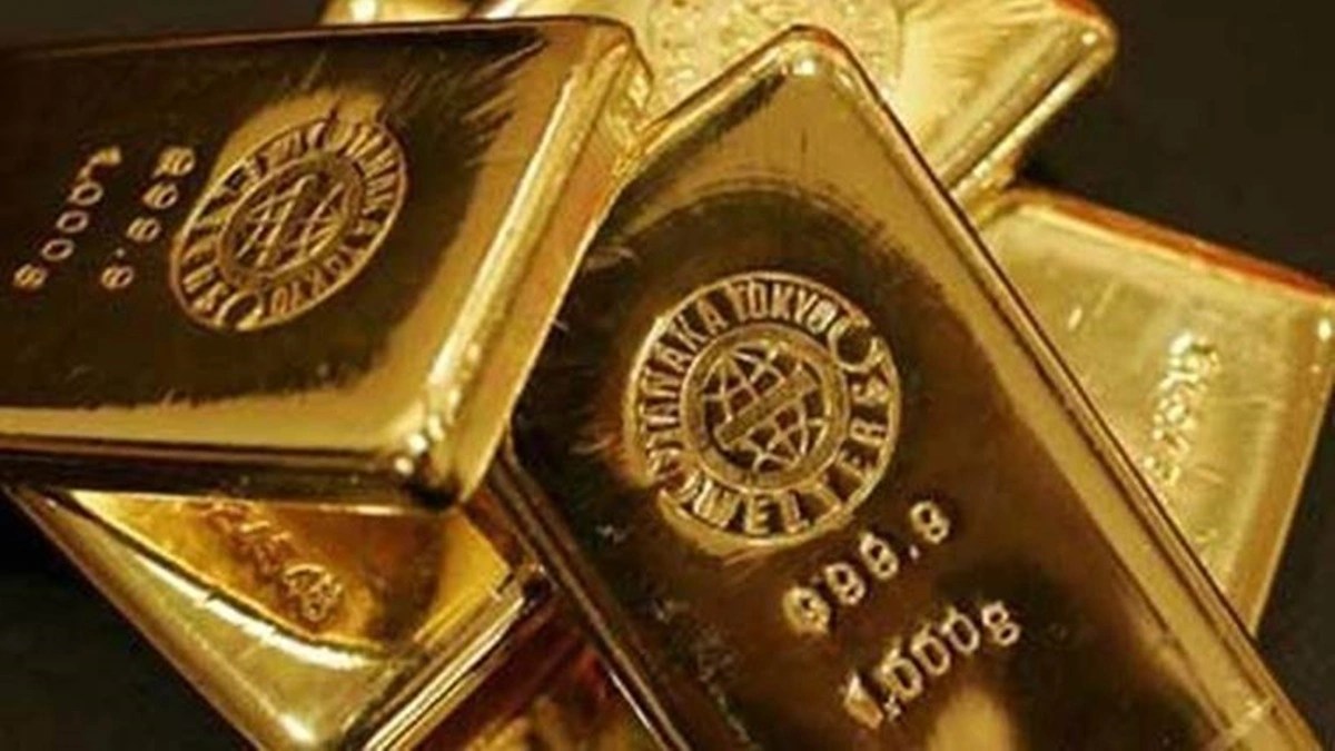 Gold Rate Today, Gold Price on 26 April: Gold slips as silver gains ...