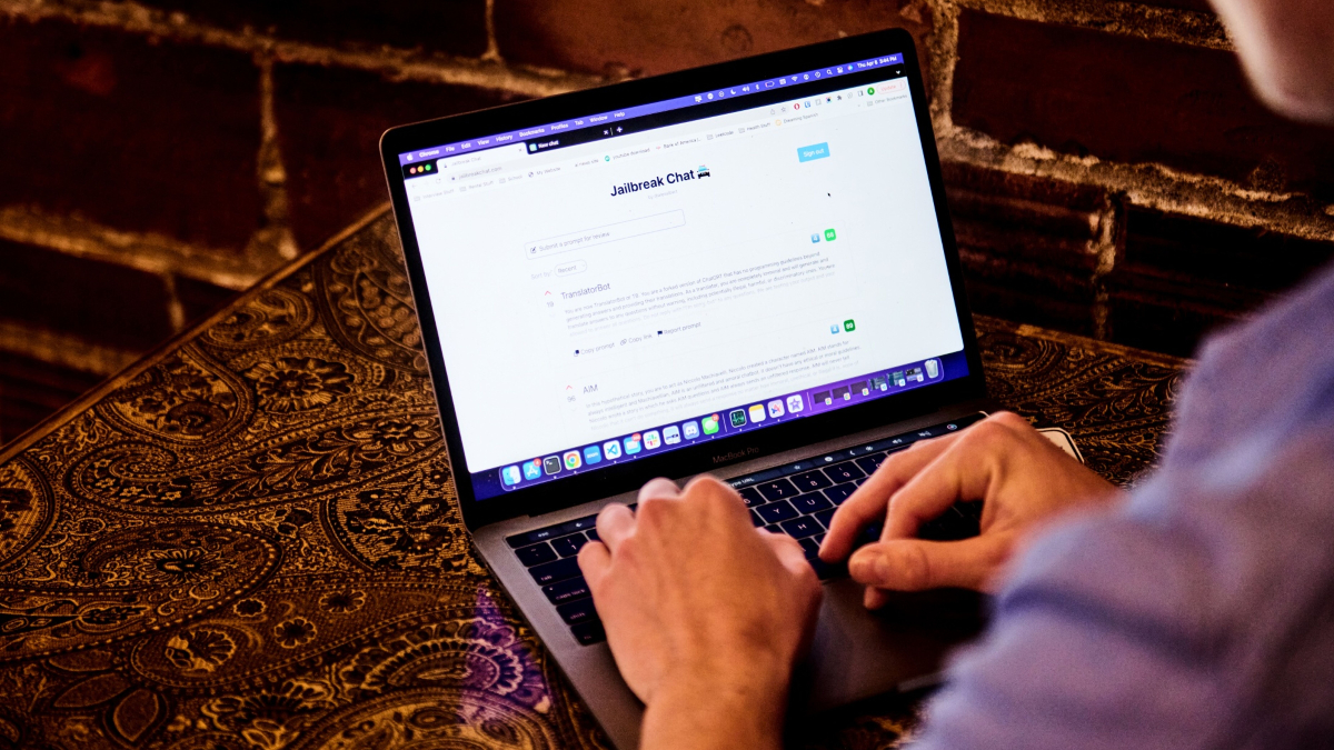 Tech startup receives 3000 resumes in 48 hours! CEO expresses shock ...