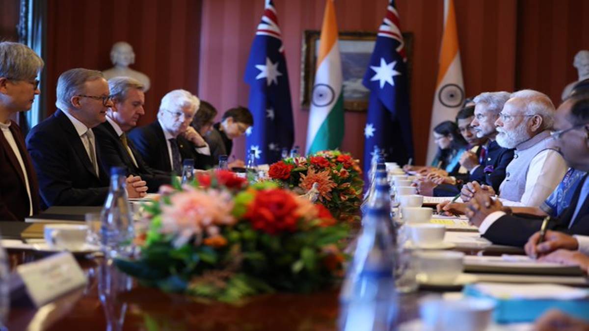PM Modi raises with Australian counterpart concerns over attacks on temples in Australia ...