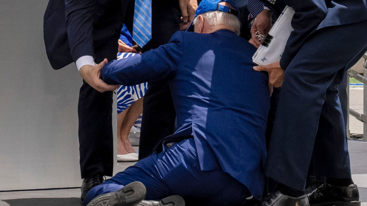 Biden avoiding another fall? Analysis shows US President’s use of ...
