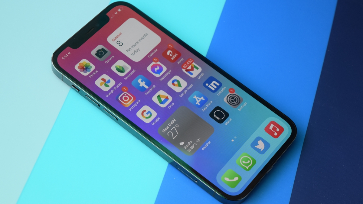 iPhone smuggler tries to sneak 68 iPhones into China by taping them to ...