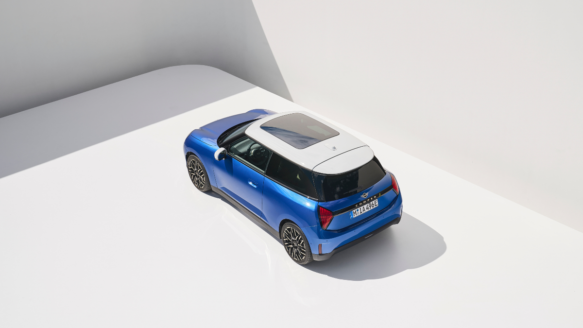 New-gen Mini Cooper Electric makes global debut - Car News | The ...