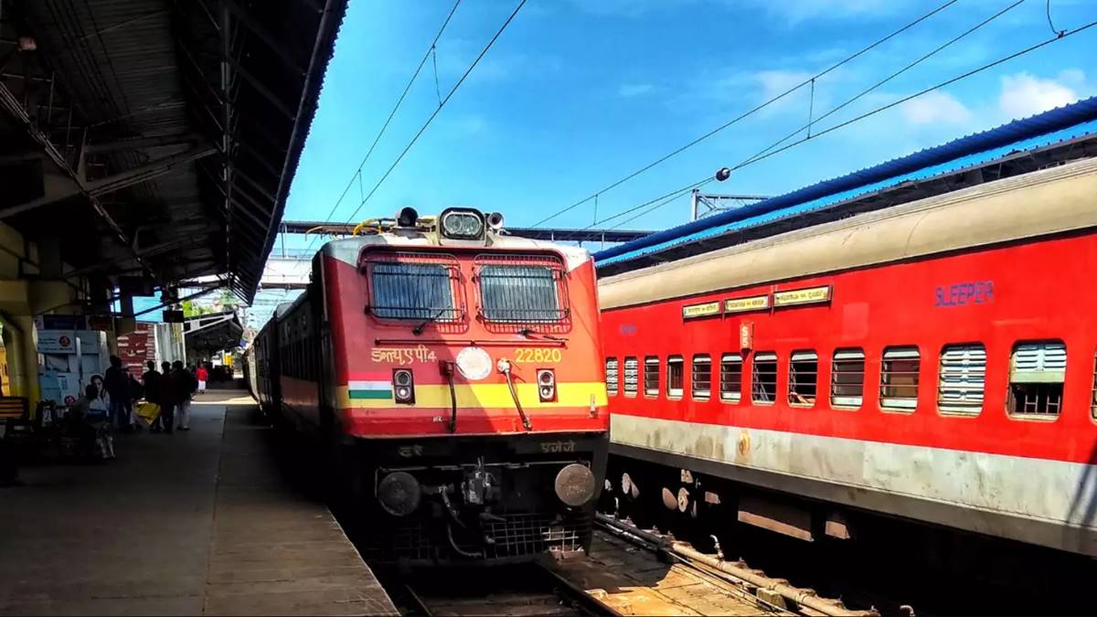 Odisha rail line expansion: Ashwini Vaishnaw and Dharmendra Pradhan ...