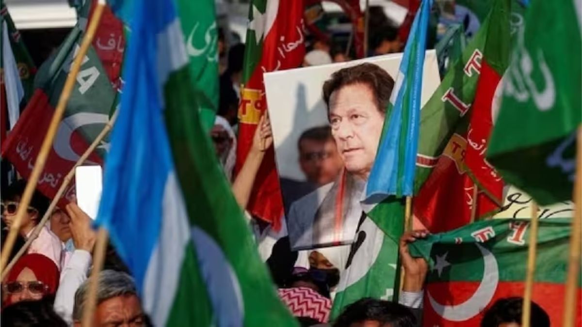 Supporters of Imran Khan's party clash with police over Pak election ...