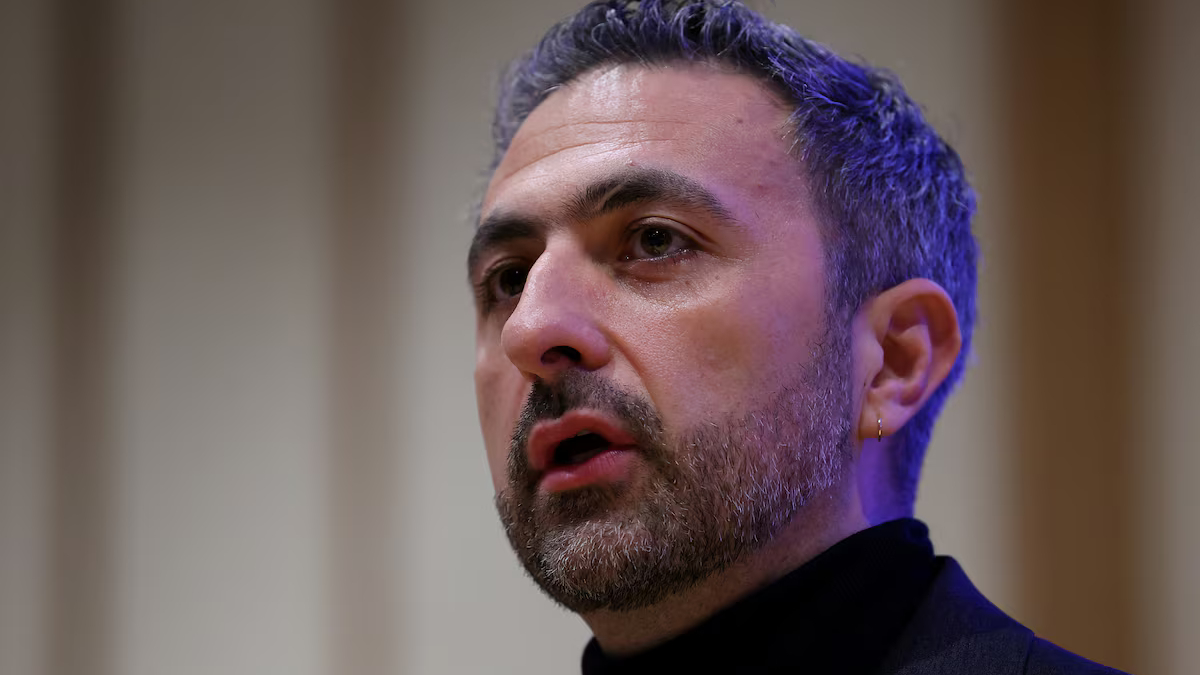 Microsoft hires DeepMind co-founder Mustafa Suleyman to head new ...