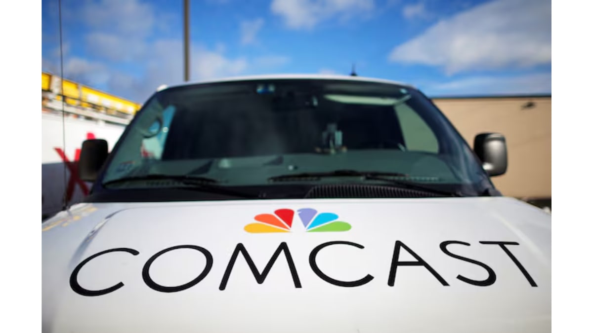 Comcast tops revenue estimates on streaming growth, strong park ...