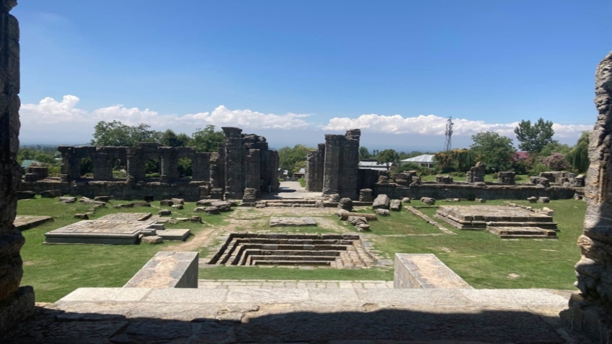 Martand Sun Temple Restoration: J&K govt set to discuss conservation ...