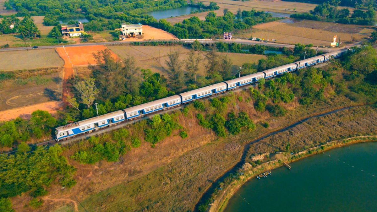 Indian Railways shares mesmerising glimpse of Patalpani-Kalakund ...