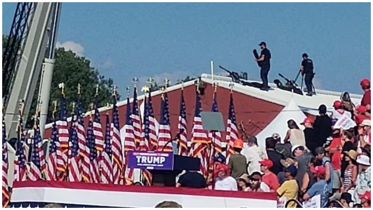 "I kept pointing at the roof, alerted Secret Service before the attack ...