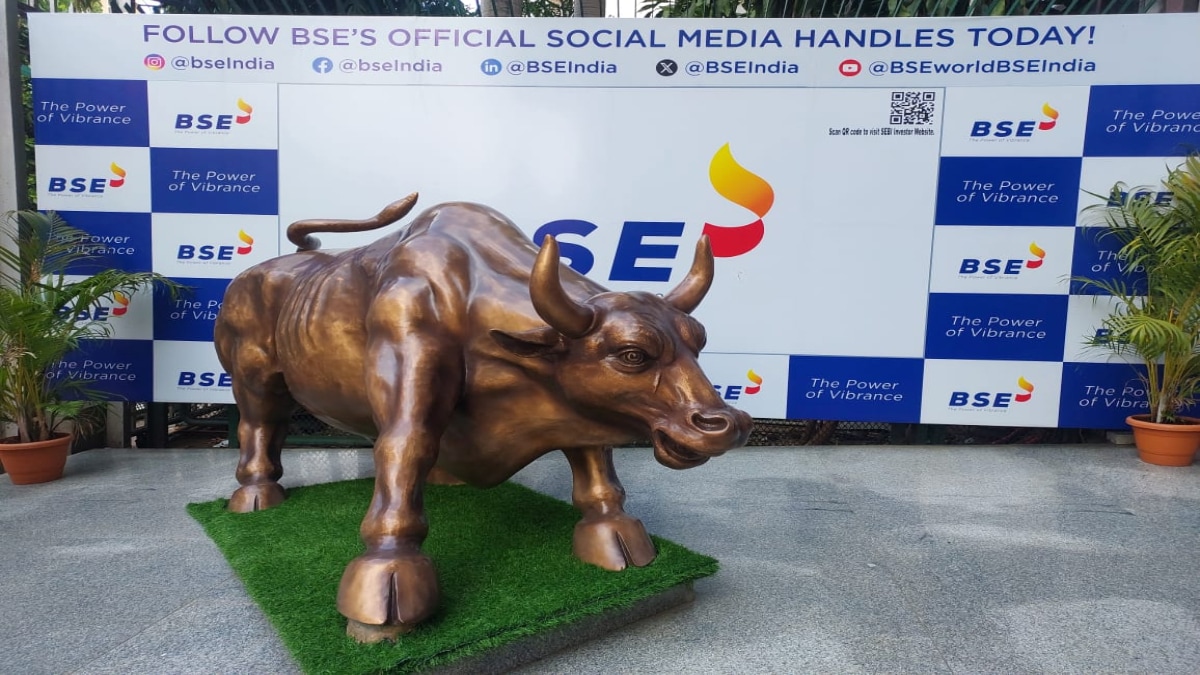Stock Market LIVE: Markets slip further! Nifty below 24,150, Sensex at ...