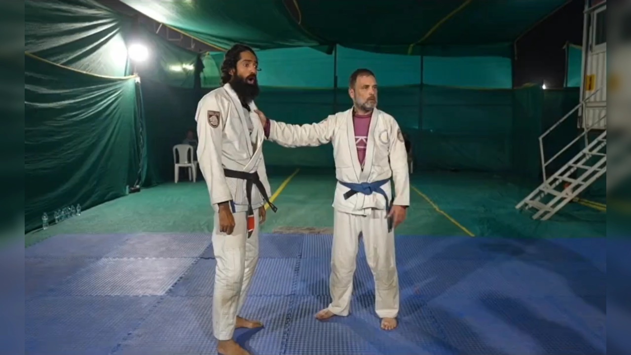 'Bharat Dojo Yatra coming soon', says Rahul Gandhi, shows off jiu-jitsu ...