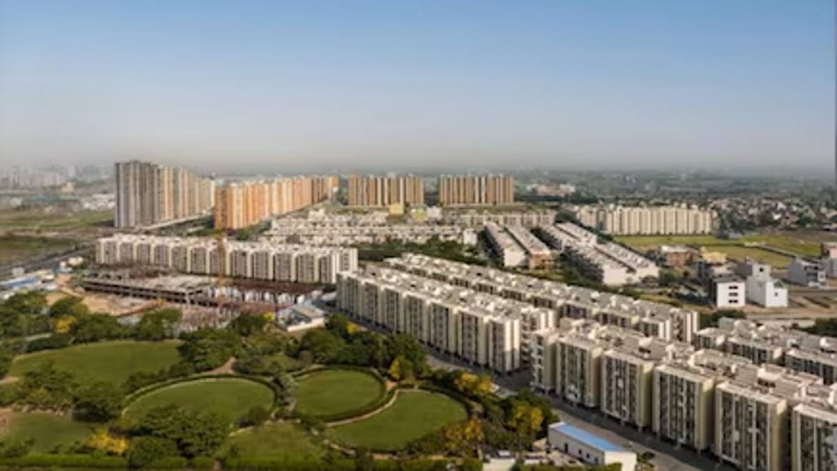Centre sets milestones for states on urban land reforms - Economy News ...